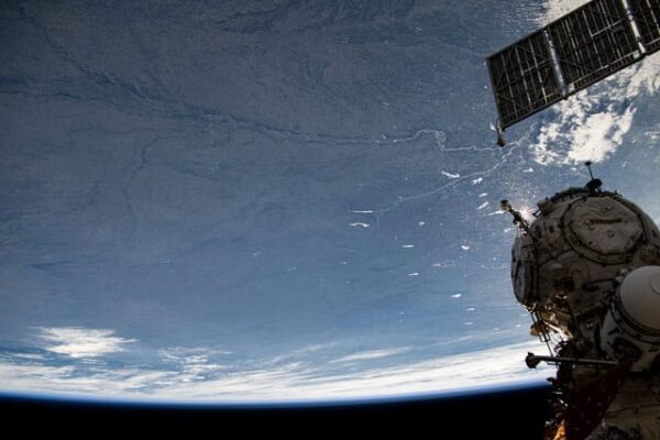 How we know Earth is round, not flat: a review of claims and ...